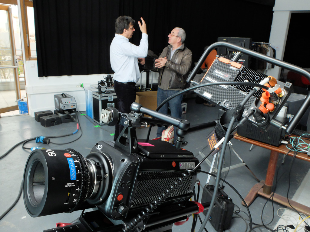 La Phantom Flex, son Rainbow HD et, en arrière-plan, Marc Galerne et ...